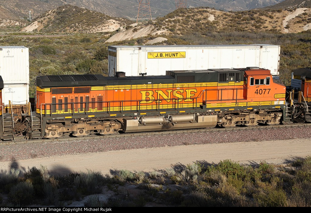 BNSF 4077